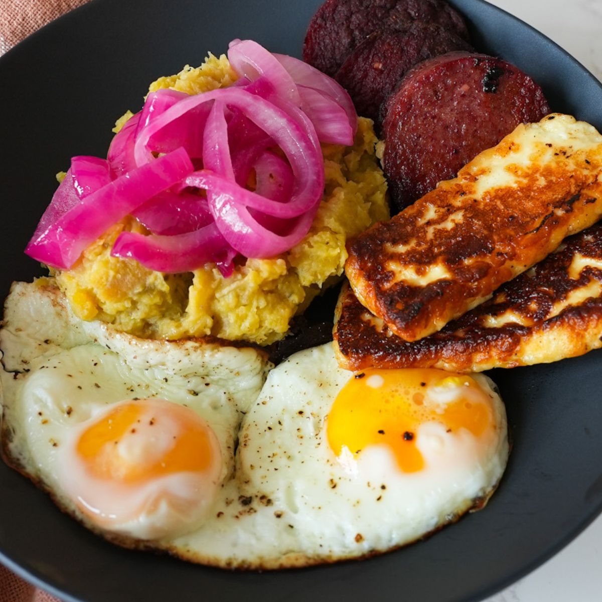Dominican Breakfast (Mangú Con Los Tres Golpes) - There's Food at Home
