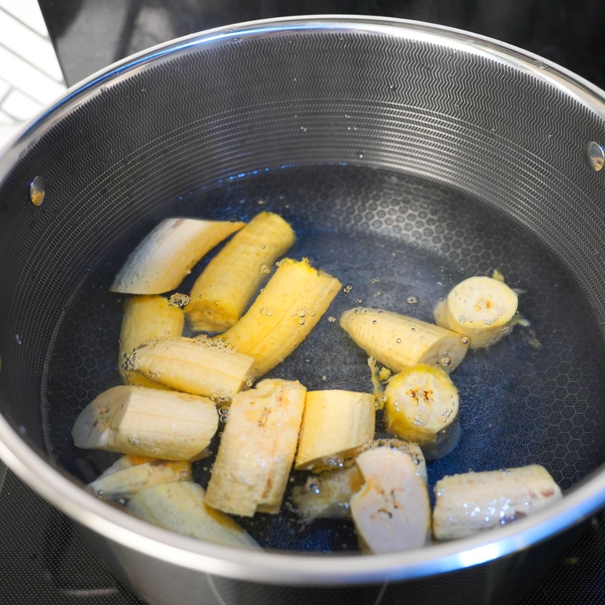 Dominican Breakfast (Mangú Con Los Tres Golpes) - There's Food at Home
